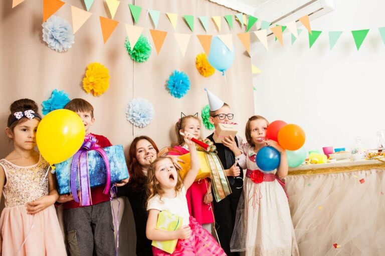 Birthday Party Etiquette: Do's and Don'ts - Birthday Wishes AI