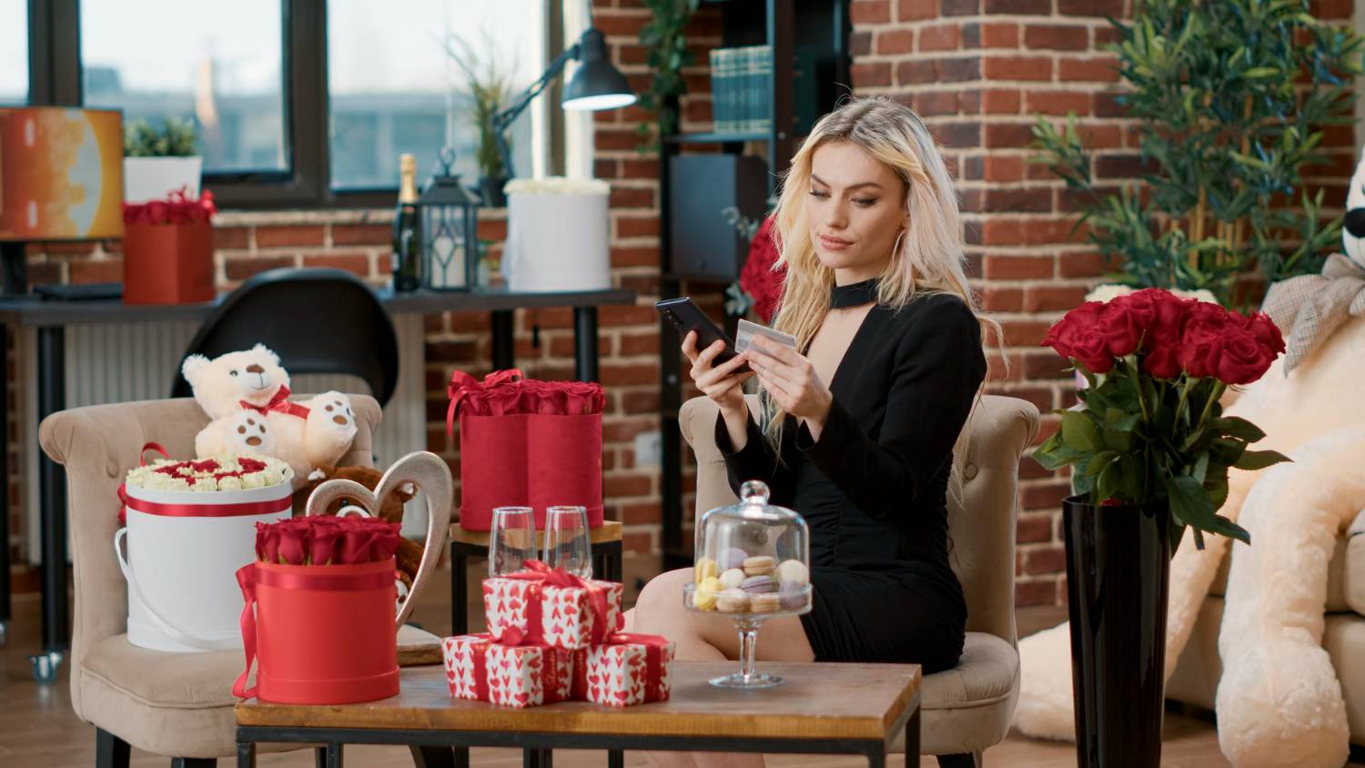 Gift Ideas for Influencers and Content Creators - Birthday Wishes AI